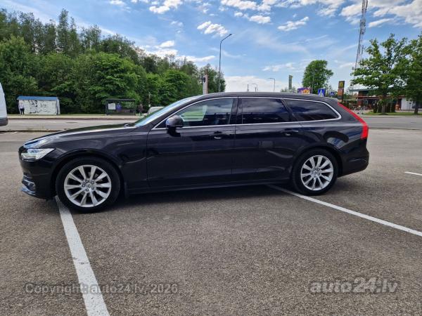 Melns Volvo V90 2018 Tallina, ar dzinēja tilpumu 2.00 L un nobraukumu 288 tūkst. km par 15900 €, foto 6 vietnē AUTOMOTO.COM.LV
