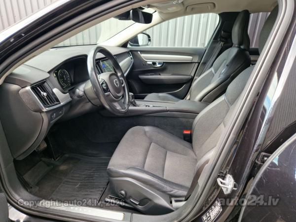 Melns Volvo V90 2018 Tallina, ar dzinēja tilpumu 2.00 L un nobraukumu 288 tūkst. km par 15900 €, foto 10 vietnē AUTOMOTO.COM.LV