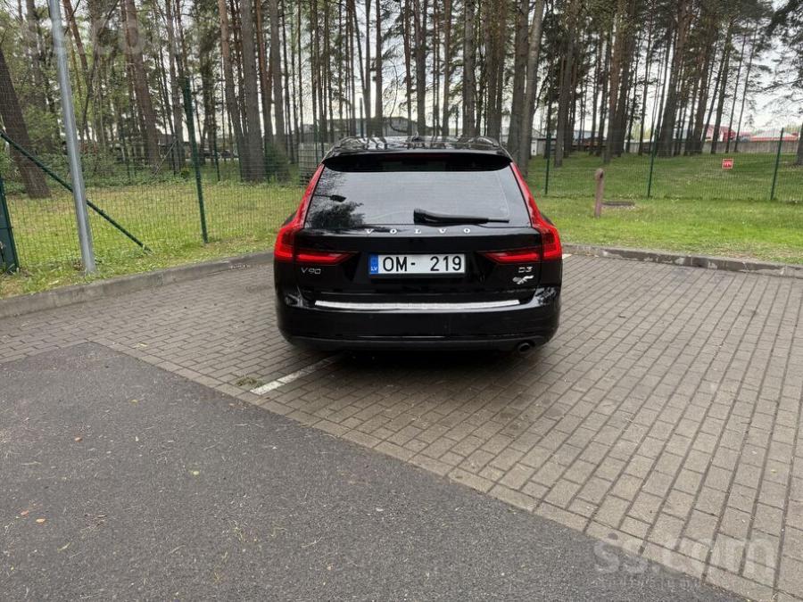 Melns Volvo V90 2018 Rīga, ar dzinēja tilpumu 2.00 L un nobraukumu 164 tūkst. km par 13900 €, foto 8 vietnē AUTOMOTO.COM.LV