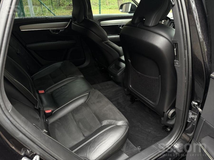 Melns Volvo V90 2018 Rīga, ar dzinēja tilpumu 2.00 L un nobraukumu 164 tūkst. km par 13900 €, foto 13 vietnē AUTOMOTO.COM.LV