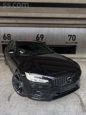 Melns Volvo V90 2018 Rīga, ar dzinēja tilpumu 2.00 L un nobraukumu 199 tūkst. km par 22000 €, foto 3 vietnē AUTOMOTO.COM.LV
