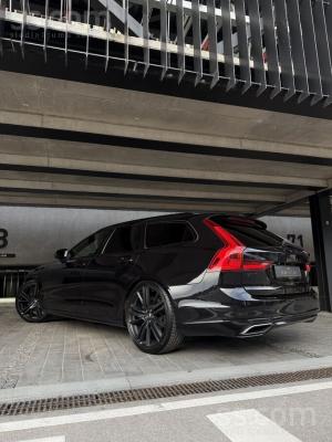 Melns Volvo V90 2018 Rīga, ar dzinēja tilpumu 2.00 L un nobraukumu 199 tūkst. km par 22000 €, foto 9 vietnē AUTOMOTO.COM.LV