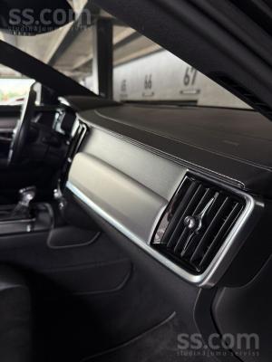 Melns Volvo V90 2018 Rīga, ar dzinēja tilpumu 2.00 L un nobraukumu 199 tūkst. km par 22000 €, foto 26 vietnē AUTOMOTO.COM.LV