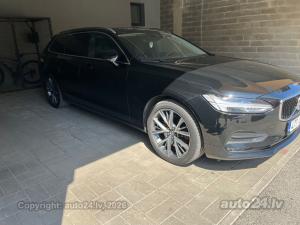 Melns Volvo V90 2018 Mardu, ar dzinēja tilpumu 2.00 L un nobraukumu 292 tūkst. km par 13650 €, foto 4 vietnē AUTOMOTO.COM.LV