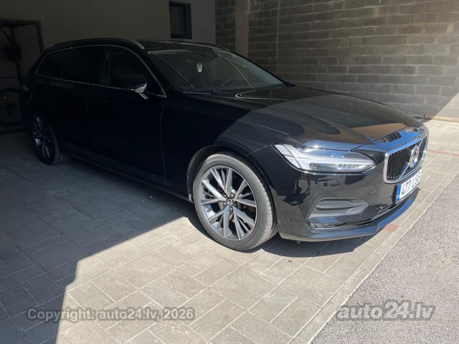 Melns Volvo V90 2018 Mardu, ar dzinēja tilpumu 2.00 L un nobraukumu 292 tūkst. km par 13650 €, foto 5 vietnē AUTOMOTO.COM.LV