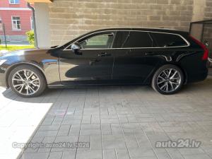 Melns Volvo V90 2018 Mardu, ar dzinēja tilpumu 2.00 L un nobraukumu 292 tūkst. km par 13650 €, foto 9 vietnē AUTOMOTO.COM.LV