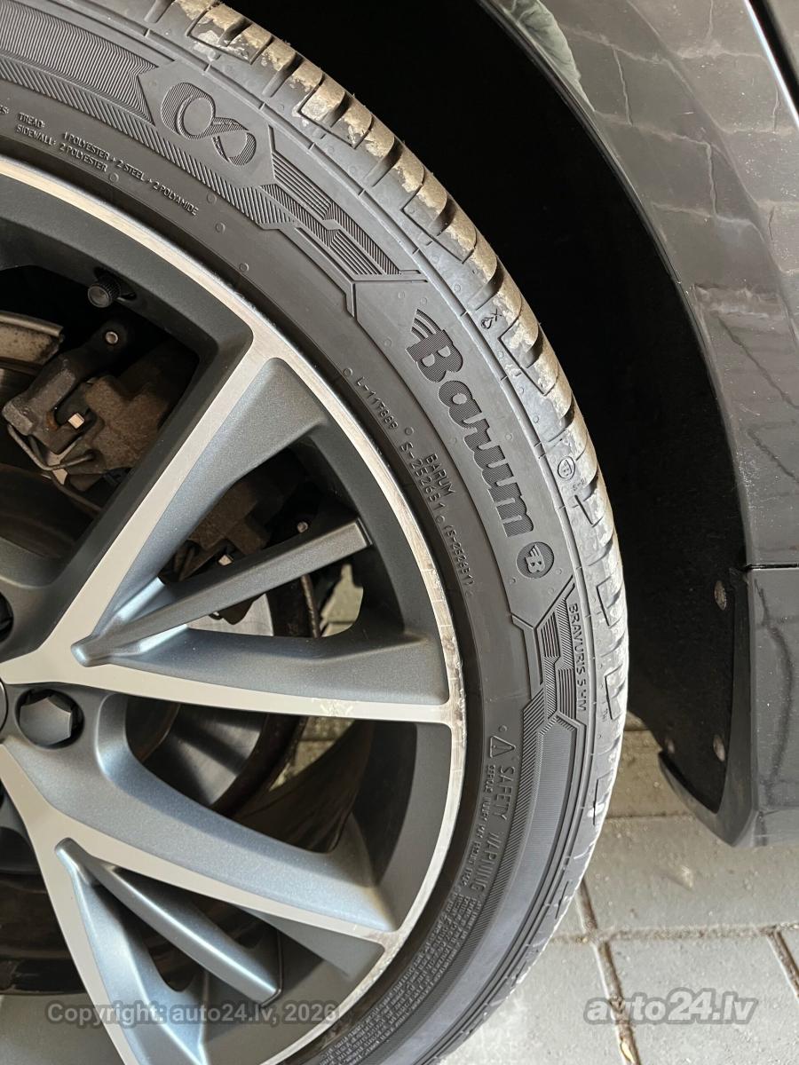 Melns Volvo V90 2018 Mardu, ar dzinēja tilpumu 2.00 L un nobraukumu 292 tūkst. km par 13650 €, foto 17 vietnē AUTOMOTO.COM.LV