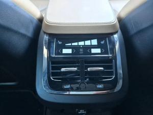 Black Volvo V90 2018 in Riga, with an engine capacity of 2.00 L and mileage of 306 thousand km for 16500 €, photo 11 on AUTOMOTO.COM.LV