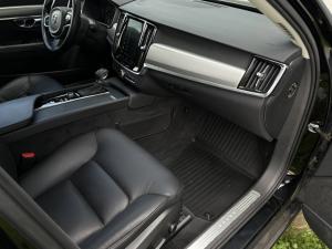 Melns Volvo V90 2018 Rīga, ar dzinēja tilpumu 2.00 L un nobraukumu 242 tūkst. km par 12900 €, foto 10 vietnē AUTOMOTO.COM.LV