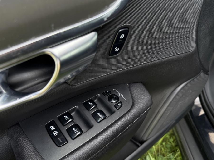 Melns Volvo V90 2018 Rīga, ar dzinēja tilpumu 2.00 L un nobraukumu 242 tūkst. km par 12900 €, foto 17 vietnē AUTOMOTO.COM.LV