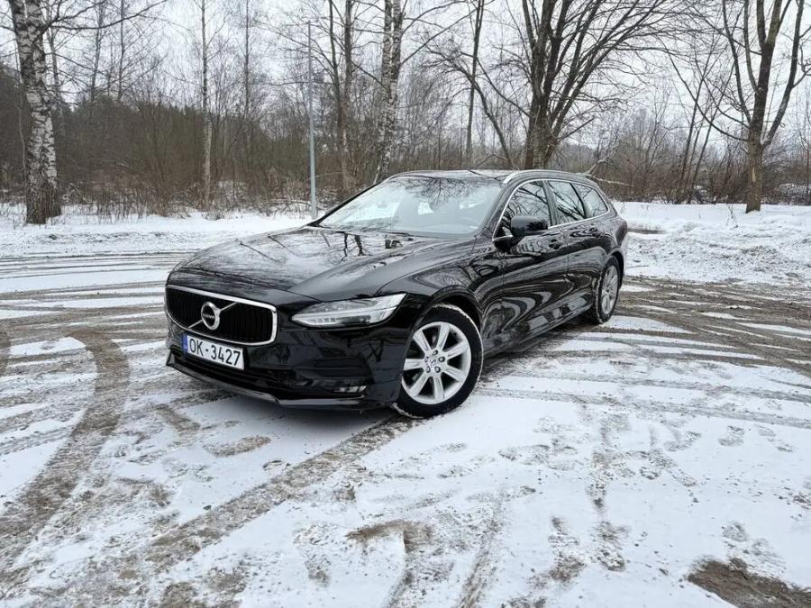 Black Volvo V90 2018 in Riga, with an engine capacity of 2.00 L and mileage of 164 thousand km for 6500 €, photo 1 on AUTOMOTO.COM.LV