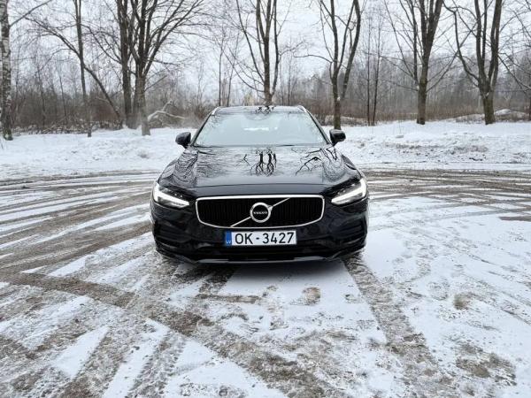 Black Volvo V90 2018 in Riga, with an engine capacity of 2.00 L and mileage of 164 thousand km for 6500 €, photo 3 on AUTOMOTO.COM.LV