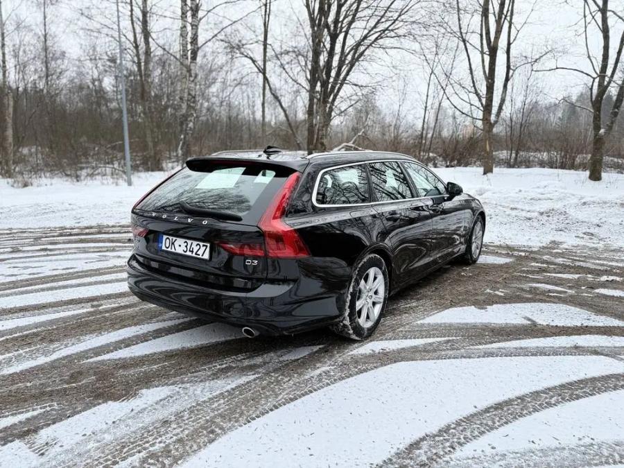 Black Volvo V90 2018 in Riga, with an engine capacity of 2.00 L and mileage of 164 thousand km for 6500 €, photo 7 on AUTOMOTO.COM.LV