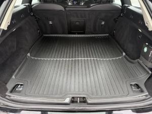 Black Volvo V90 2018 in Riga, with an engine capacity of 2.00 L and mileage of 164 thousand km for 6500 €, photo 8 on AUTOMOTO.COM.LV