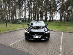 Black Volvo V90 2018 in Riga, with an engine capacity of 2.00 L and mileage of 164 thousand km for 13900 €, photo 4 on AUTOMOTO.COM.LV