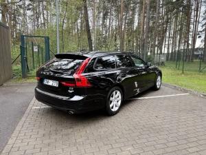 Black Volvo V90 2018 in Riga, with an engine capacity of 2.00 L and mileage of 164 thousand km for 13900 €, photo 6 on AUTOMOTO.COM.LV