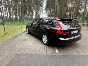 Black Volvo V90 2018 in Riga, with an engine capacity of 2.00 L and mileage of 164 thousand km for 13900 €, photo 7 on AUTOMOTO.COM.LV