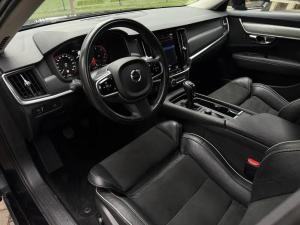 Black Volvo V90 2018 in Riga, with an engine capacity of 2.00 L and mileage of 164 thousand km for 13900 €, photo 10 on AUTOMOTO.COM.LV