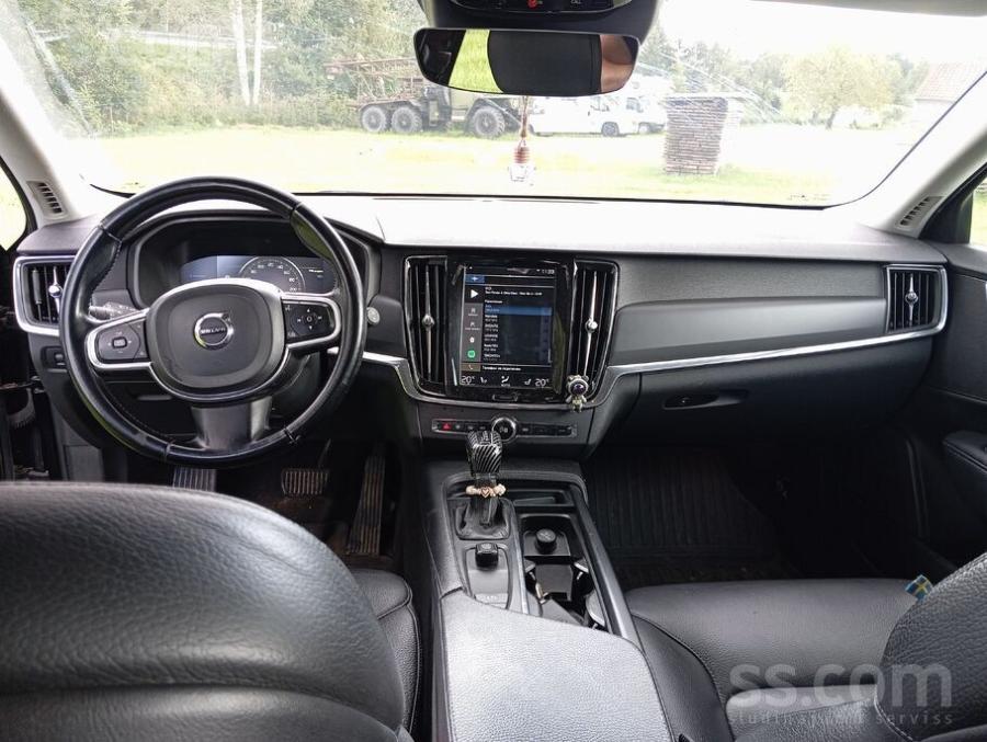 Melns Volvo V90 2018 Rīga, ar dzinēja tilpumu 2.00 L un nobraukumu 500 tūkst. km par 10500 €, foto 6 vietnē AUTOMOTO.COM.LV