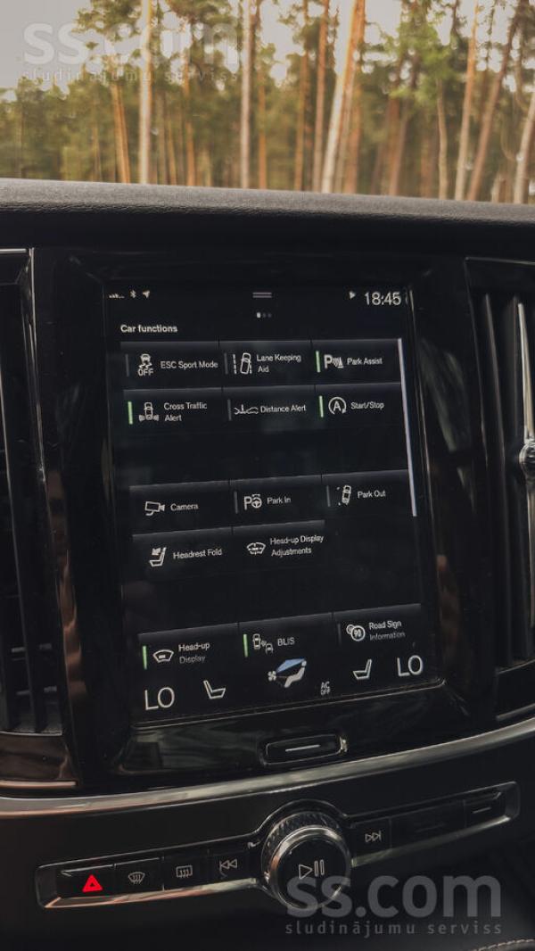 Melns Volvo V90 2018 Rīga, ar dzinēja tilpumu 2.00 L un nobraukumu 313 tūkst. km par 19999 €, foto 10 vietnē AUTOMOTO.COM.LV