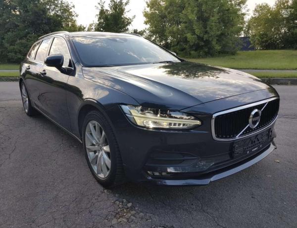 Black Volvo V90 2018 in Siauliai, with an engine capacity of 1.97 L and mileage of 330 thousand km for 12900 €, photo 1 on AUTOMOTO.COM.LV