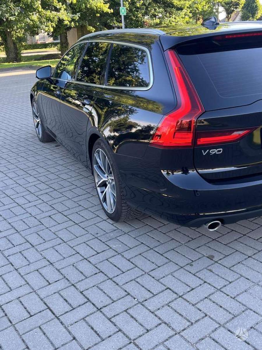 Melns Volvo V90 2018 Šakiai, ar dzinēja tilpumu 2.00 L un nobraukumu 275 tūkst. km par 14800 €, foto 5 vietnē AUTOMOTO.COM.LV
