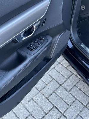 Melns Volvo V90 2018 Šakiai, ar dzinēja tilpumu 2.00 L un nobraukumu 275 tūkst. km par 14800 €, foto 12 vietnē AUTOMOTO.COM.LV
