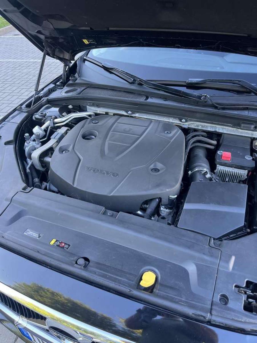 Melns Volvo V90 2018 Šakiai, ar dzinēja tilpumu 2.00 L un nobraukumu 275 tūkst. km par 14800 €, foto 15 vietnē AUTOMOTO.COM.LV