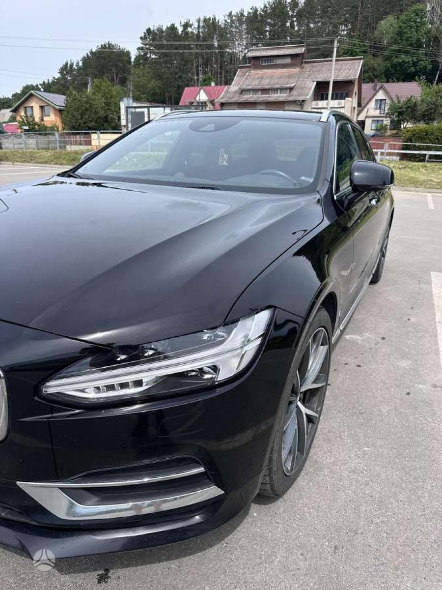 Melns Volvo V90 2018 Kauņa, ar dzinēja tilpumu 1.97 L un nobraukumu 241 tūkst. km par 20900 €, foto 7 vietnē AUTOMOTO.COM.LV