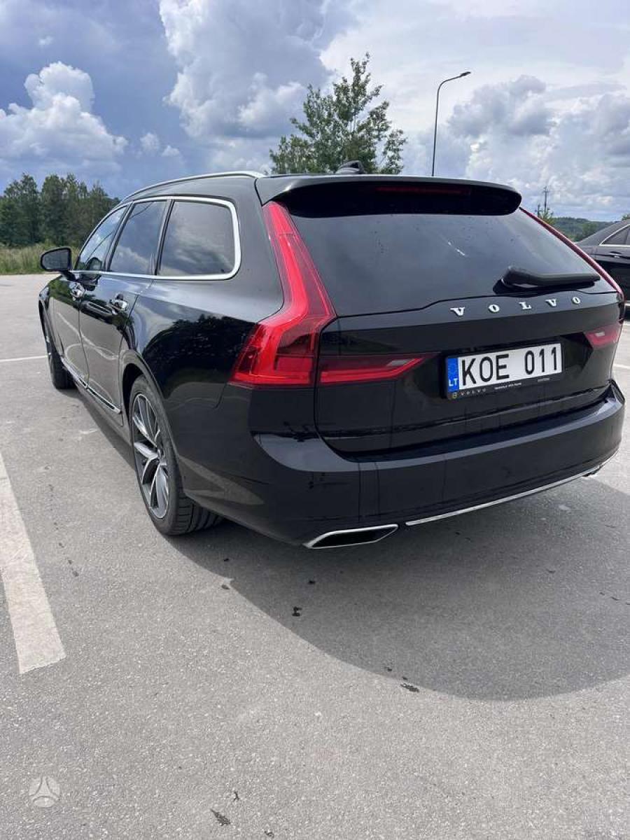Melns Volvo V90 2018 Kauņa, ar dzinēja tilpumu 1.97 L un nobraukumu 241 tūkst. km par 20900 €, foto 12 vietnē AUTOMOTO.COM.LV