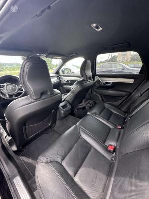 Melns Volvo V90 2018 Kauņa, ar dzinēja tilpumu 1.97 L un nobraukumu 241 tūkst. km par 20900 €, foto 16 vietnē AUTOMOTO.COM.LV