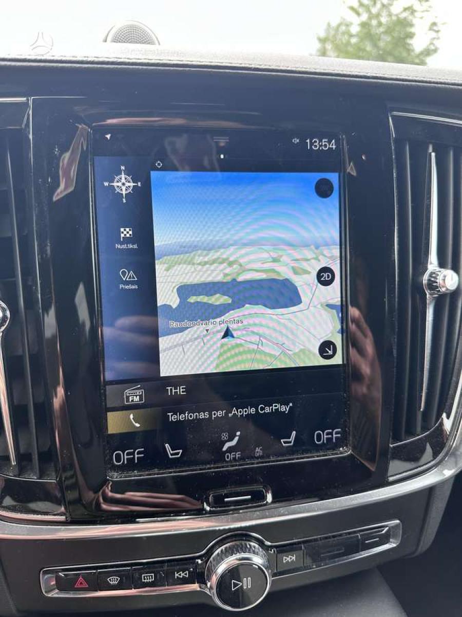 Melns Volvo V90 2018 Kauņa, ar dzinēja tilpumu 1.97 L un nobraukumu 241 tūkst. km par 20900 €, foto 23 vietnē AUTOMOTO.COM.LV