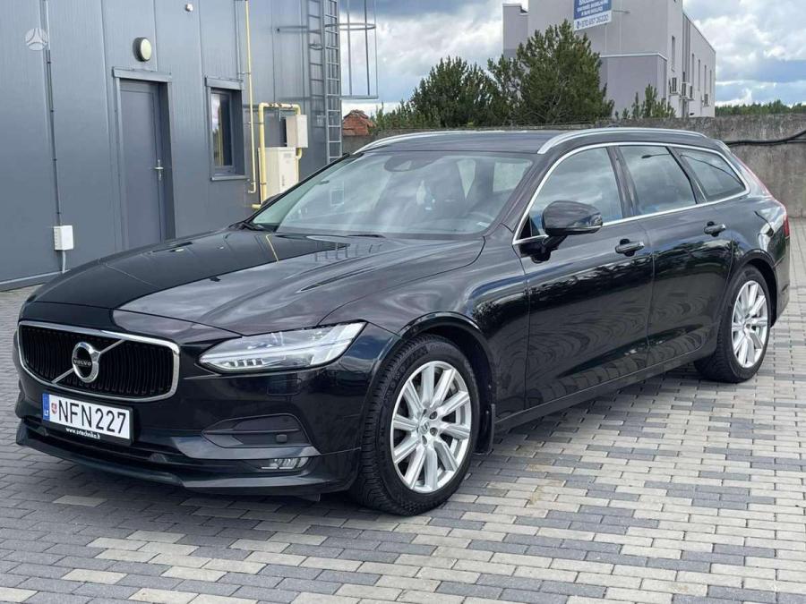 Black Volvo V90 2018 in Siauliai, with an engine capacity of 2.00 L and mileage of 0 thousand km for 11500 €, photo 4 on AUTOMOTO.COM.LV