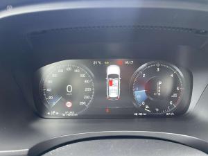 Black Volvo V90 2018 in Siauliai, with an engine capacity of 2.00 L and mileage of 0 thousand km for 11500 €, photo 15 on AUTOMOTO.COM.LV