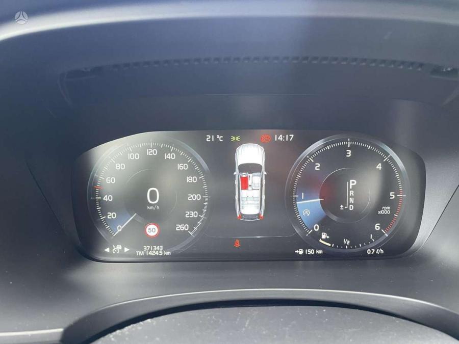 Black Volvo V90 2018 in Siauliai, with an engine capacity of 2.00 L and mileage of 0 thousand km for 11500 €, photo 15 on AUTOMOTO.COM.LV