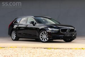 Black Volvo V90 2018 in Jelgava, with an engine capacity of 2.00 L and mileage of 216 thousand km for 19000 €, photo 4 on AUTOMOTO.COM.LV