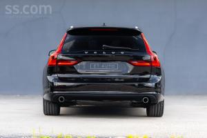 Black Volvo V90 2018 in Jelgava, with an engine capacity of 2.00 L and mileage of 216 thousand km for 19000 €, photo 7 on AUTOMOTO.COM.LV