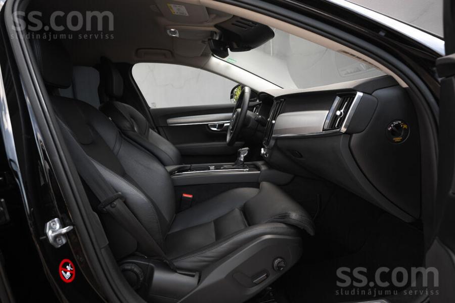 Black Volvo V90 2018 in Jelgava, with an engine capacity of 2.00 L and mileage of 216 thousand km for 19000 €, photo 11 on AUTOMOTO.COM.LV