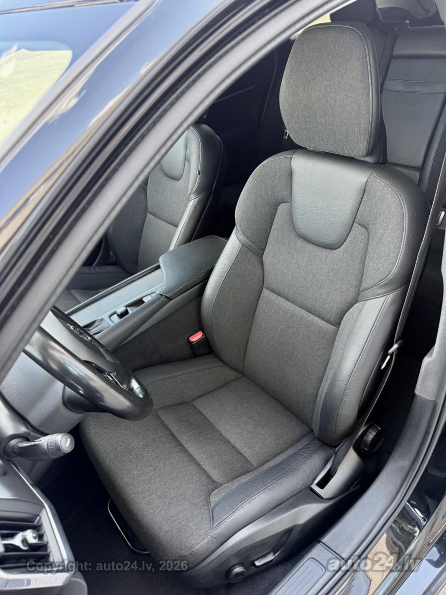 Black Volvo V90 2018 in Tallinn, with an engine capacity of 2.00 L and mileage of 212 thousand km for 14990 €, photo 9 on AUTOMOTO.COM.LV