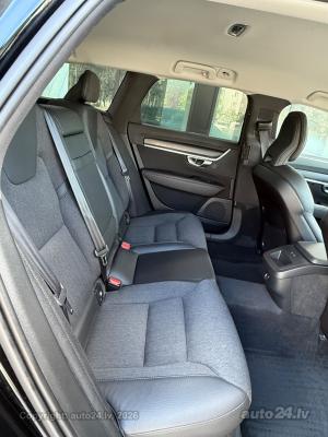 Black Volvo V90 2018 in Tallinn, with an engine capacity of 2.00 L and mileage of 212 thousand km for 14990 €, photo 14 on AUTOMOTO.COM.LV
