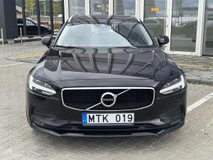 Black Volvo V90 2018 in Vilnius, with an engine capacity of 1.97 L and mileage of 460 thousand km for 9000 €, photo 3 on AUTOMOTO.COM.LV