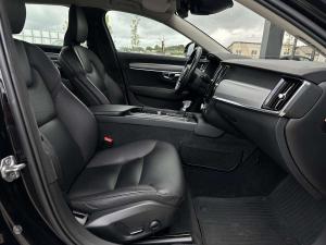 Black Volvo V90 2018 in Vilnius, with an engine capacity of 1.97 L and mileage of 460 thousand km for 9000 €, photo 12 on AUTOMOTO.COM.LV