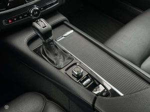 Black Volvo V90 2018 in Vilnius, with an engine capacity of 1.97 L and mileage of 460 thousand km for 9000 €, photo 15 on AUTOMOTO.COM.LV