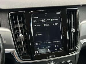 Black Volvo V90 2018 in Vilnius, with an engine capacity of 1.97 L and mileage of 460 thousand km for 9000 €, photo 17 on AUTOMOTO.COM.LV
