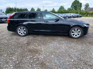 Melns Volvo V90 2018 Tartu, ar dzinēja tilpumu 2.00 L un nobraukumu 313 tūkst. km par 13900 €, foto 5 vietnē AUTOMOTO.COM.LV