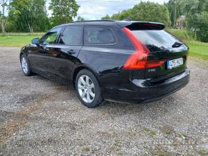Melns Volvo V90 2018 Tartu, ar dzinēja tilpumu 2.00 L un nobraukumu 313 tūkst. km par 13900 €, foto 8 vietnē AUTOMOTO.COM.LV