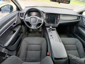 Melns Volvo V90 2018 Tartu, ar dzinēja tilpumu 2.00 L un nobraukumu 313 tūkst. km par 13900 €, foto 10 vietnē AUTOMOTO.COM.LV