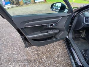 Melns Volvo V90 2018 Tartu, ar dzinēja tilpumu 2.00 L un nobraukumu 313 tūkst. km par 13900 €, foto 20 vietnē AUTOMOTO.COM.LV