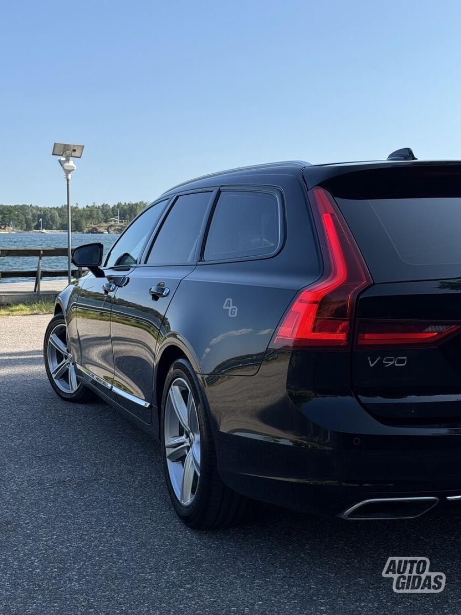 Черный Вольво В90 2018 в Мажейкяй, объемом двигателя 2.00 л и пробегом 249 тыс. км за 18500 €, фото 4 на AUTOMOTO.COM.LV