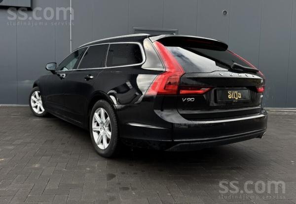 Black Volvo V90 2018 in Kuldiga, with an engine capacity of 2.00 L and mileage of 211 thousand km for 15400 €, photo 4 on AUTOMOTO.COM.LV